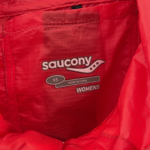 Saucony | Jackets & Coats | Womens Xs Running Trail Jacket Rain Shell ...